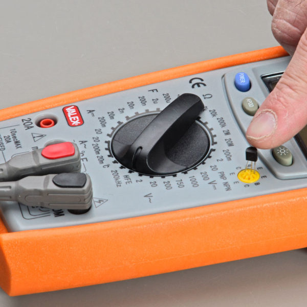 Il tester - a cosa serve, funzionamento e uso | Come sceglierlo